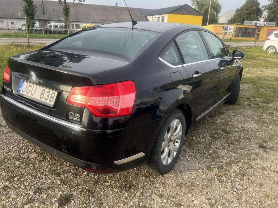 Melns Citroen C5 2008 Tauragė, ar dzinēja tilpumu 2.00 L un nobraukumu 219 tūkst. km par 1700 €, foto 4 vietnē AUTOMOTO.COM.LV
