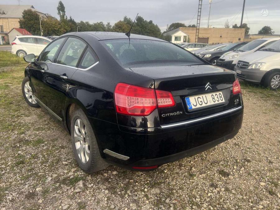 Melns Citroen C5 2008 Tauragė, ar dzinēja tilpumu 2.00 L un nobraukumu 219 tūkst. km par 1700 €, foto 5 vietnē AUTOMOTO.COM.LV