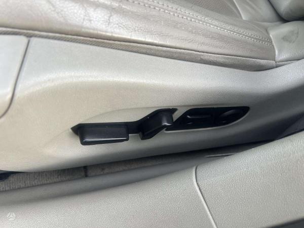 Black Citroen C5 2008 in Taurage, with an engine capacity of 2.00 L and mileage of 219 thousand km for 1700 €, photo 11 on AUTOMOTO.COM.LV