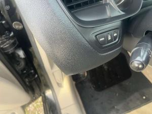 Melns Citroen C5 2008 Tauragė, ar dzinēja tilpumu 2.00 L un nobraukumu 219 tūkst. km par 1700 €, foto 13 vietnē AUTOMOTO.COM.LV