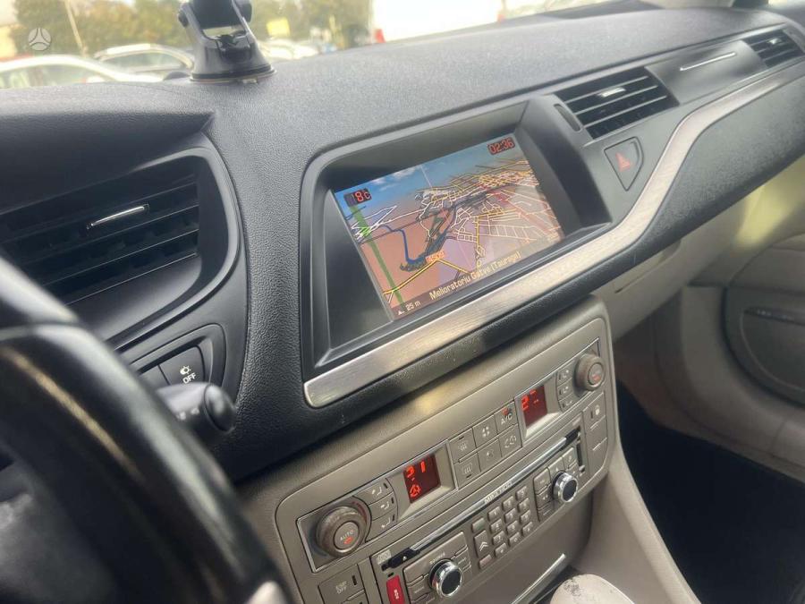 Melns Citroen C5 2008 Tauragė, ar dzinēja tilpumu 2.00 L un nobraukumu 219 tūkst. km par 1700 €, foto 18 vietnē AUTOMOTO.COM.LV