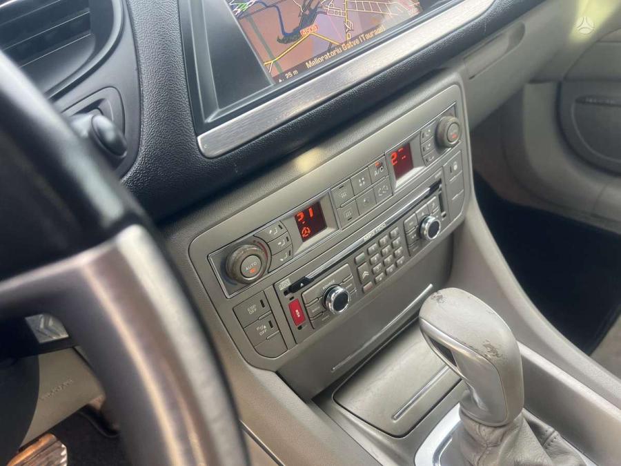 Melns Citroen C5 2008 Tauragė, ar dzinēja tilpumu 2.00 L un nobraukumu 219 tūkst. km par 1700 €, foto 19 vietnē AUTOMOTO.COM.LV