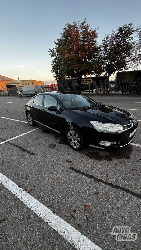 Melns Citroen C5 2008 Kauņa, ar dzinēja tilpumu 2.20 L un nobraukumu 308 tūkst. km par 1700 €, foto 3 vietnē AUTOMOTO.COM.LV