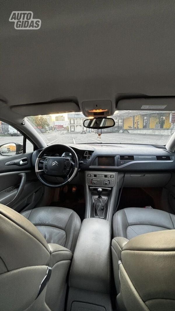 Melns Citroen C5 2008 Kauņa, ar dzinēja tilpumu 2.20 L un nobraukumu 308 tūkst. km par 1700 €, foto 8 vietnē AUTOMOTO.COM.LV