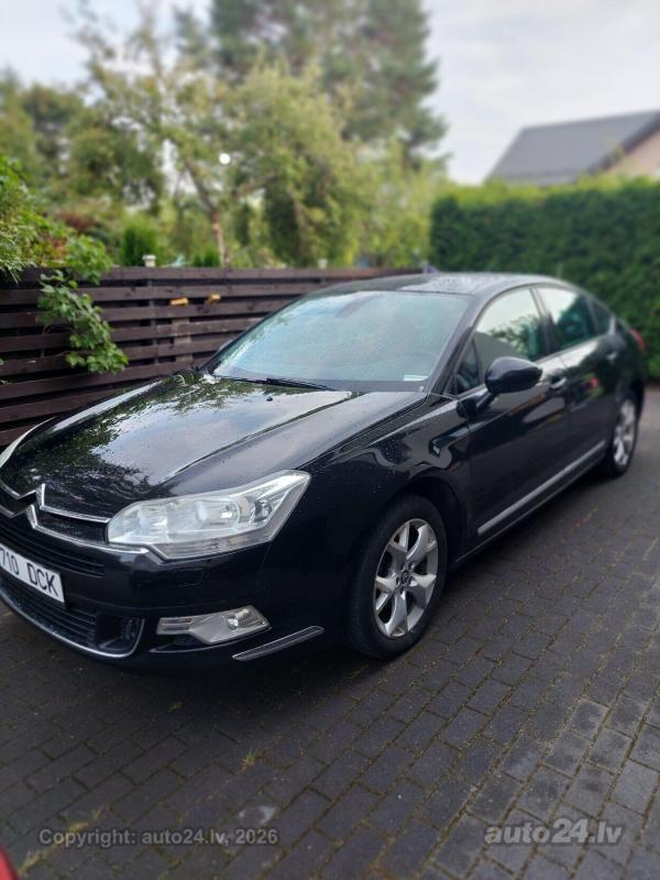 Melns Citroen C5 2009 Tallina, ar dzinēja tilpumu 2.00 L un nobraukumu 267 tūkst. km par 3000 €, foto 6 vietnē AUTOMOTO.COM.LV