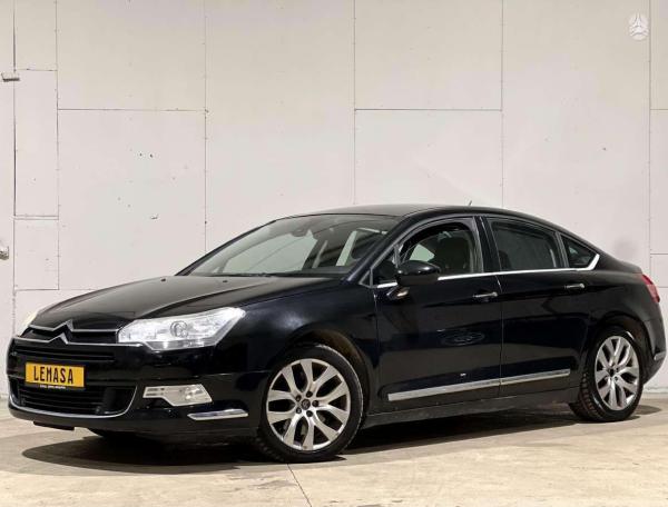 Melns Citroen C5 2009 Klaipėda, ar dzinēja tilpumu 2.99 L un nobraukumu 348 tūkst. km par 3600 €, foto 1 vietnē AUTOMOTO.COM.LV