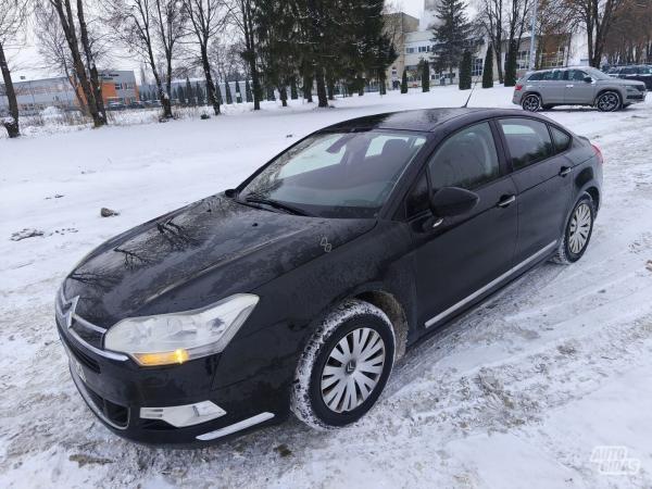 Black Citroen C5 2009 in Taurage, with an engine capacity of 2.00 L and mileage of 295 thousand km for 1950 €, photo 1 on AUTOMOTO.COM.LV