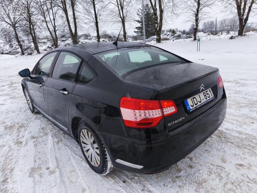 Black Citroen C5 2009 in Taurage, with an engine capacity of 2.00 L and mileage of 295 thousand km for 1950 €, photo 3 on AUTOMOTO.COM.LV