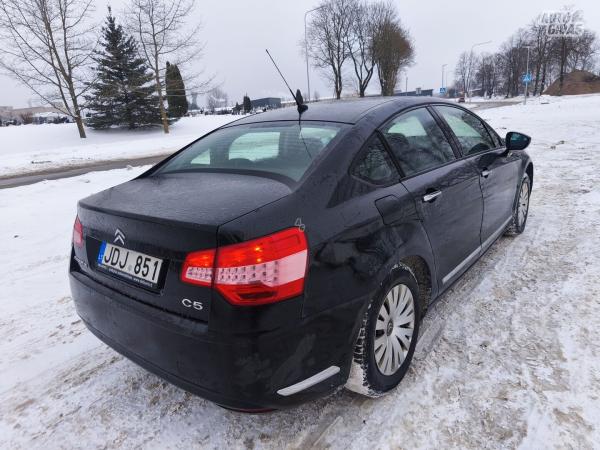 Black Citroen C5 2009 in Taurage, with an engine capacity of 2.00 L and mileage of 295 thousand km for 1950 €, photo 4 on AUTOMOTO.COM.LV