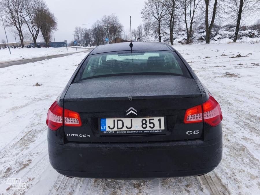Black Citroen C5 2009 in Taurage, with an engine capacity of 2.00 L and mileage of 295 thousand km for 1950 €, photo 6 on AUTOMOTO.COM.LV