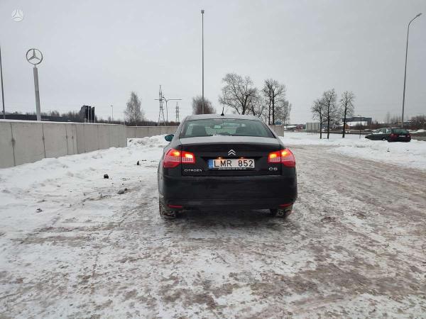 Black Citroen C5 2009 in Kaunas, with an engine capacity of 2.00 L and mileage of 399 thousand km for 2200 €, photo 6 on AUTOMOTO.COM.LV