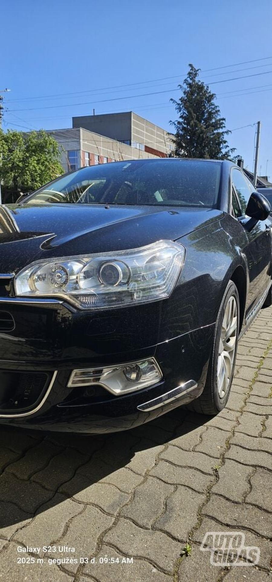 Black Citroen C5 2009 in Panevezys, with an engine capacity of 3.00 L and mileage of 279 thousand km for 4000 €, photo 22 on AUTOMOTO.COM.LV