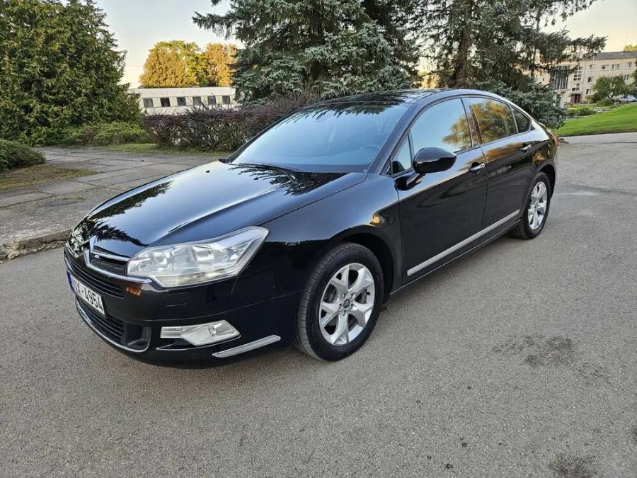 Черный Ситроен С5 2009 в Екабпилс, объемом двигателя 2.00 л и пробегом 234 тыс. км за 4950 €, фото 1 на AUTOMOTO.COM.LV