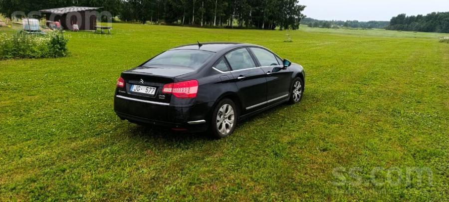 Melns Citroen C5 2009 Rīga, ar dzinēja tilpumu 2.00 L un nobraukumu 292 tūkst. km par 1900 €, foto 5 vietnē AUTOMOTO.COM.LV