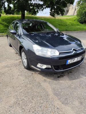 Melns Citroen C5 2009 Kauņa, ar dzinēja tilpumu 2.00 L un nobraukumu 250 tūkst. km par 1600 €, foto 5 vietnē AUTOMOTO.COM.LV