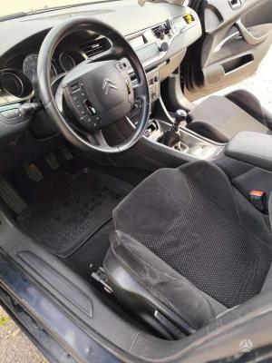 Melns Citroen C5 2009 Kauņa, ar dzinēja tilpumu 2.00 L un nobraukumu 250 tūkst. km par 1600 €, foto 15 vietnē AUTOMOTO.COM.LV