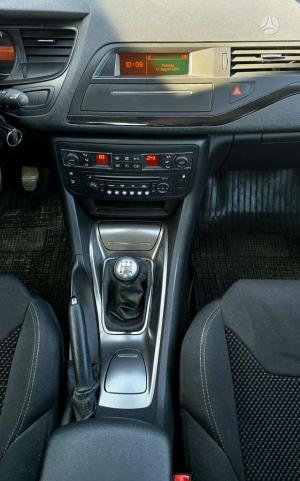 Melns Citroen C5 2009 Tauragė, ar dzinēja tilpumu 1.60 L un nobraukumu 232 tūkst. km par 2400 €, foto 17 vietnē AUTOMOTO.COM.LV