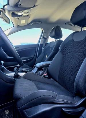 Melns Citroen C5 2009 Tauragė, ar dzinēja tilpumu 1.60 L un nobraukumu 232 tūkst. km par 2400 €, foto 18 vietnē AUTOMOTO.COM.LV