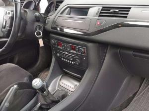 Black Citroen C5 2009 in Vilnius, with an engine capacity of 1.56 L and mileage of 300 thousand km for 1200 €, photo 27 on AUTOMOTO.COM.LV
