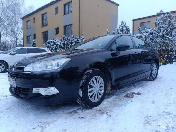 Black Citroen C5 2010 in Kaunas, with an engine capacity of 1.60 L and mileage of 283 thousand km for 2200 €, photo 2 on AUTOMOTO.COM.LV