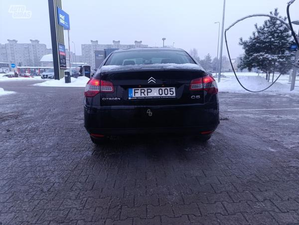 Black Citroen C5 2010 in Kaunas, with an engine capacity of 1.60 L and mileage of 283 thousand km for 2200 €, photo 5 on AUTOMOTO.COM.LV