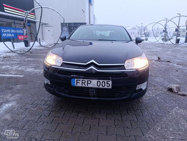 Black Citroen C5 2010 in Kaunas, with an engine capacity of 1.60 L and mileage of 283 thousand km for 2200 €, photo 6 on AUTOMOTO.COM.LV
