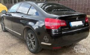 Black Citroen C5 2010 in Ukmerge, with an engine capacity of 2.00 L and mileage of 281 thousand km for 1500 €, photo 5 on AUTOMOTO.COM.LV
