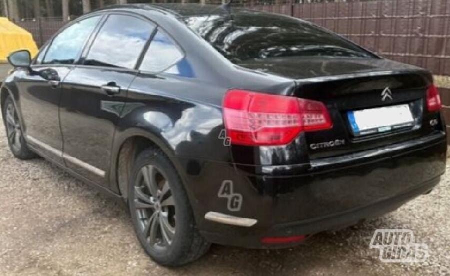 Black Citroen C5 2010 in Ukmerge, with an engine capacity of 2.00 L and mileage of 281 thousand km for 1500 €, photo 5 on AUTOMOTO.COM.LV
