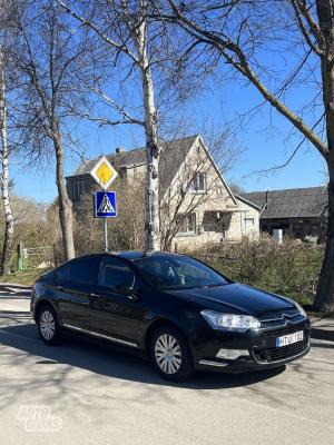 Black Citroen C5 2010 in Klaipeda, with an engine capacity of 1.60 L and mileage of 340 thousand km for 1650 €, photo 3 on AUTOMOTO.COM.LV