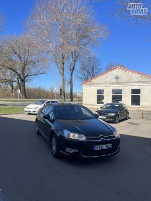 Black Citroen C5 2010 in Klaipeda, with an engine capacity of 1.60 L and mileage of 340 thousand km for 1650 €, photo 10 on AUTOMOTO.COM.LV