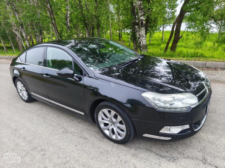 Black Citroen C5 2010 in Taurage, with an engine capacity of 2.00 L and mileage of 292 thousand km for 4250 €, photo 11 on AUTOMOTO.COM.LV