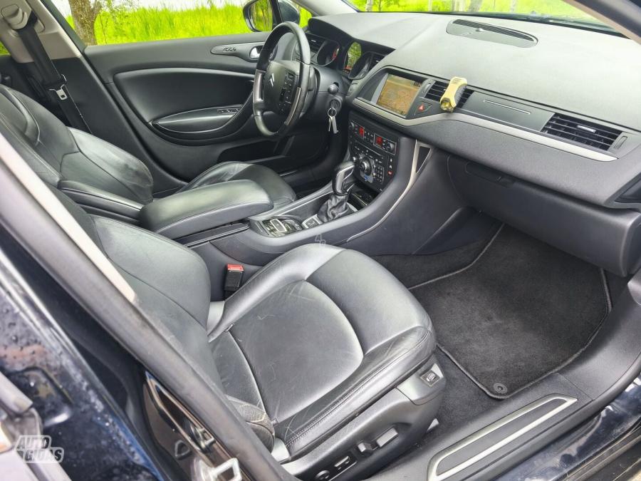 Black Citroen C5 2010 in Taurage, with an engine capacity of 2.00 L and mileage of 292 thousand km for 4250 €, photo 13 on AUTOMOTO.COM.LV