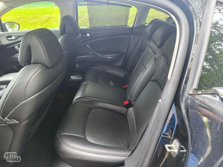 Black Citroen C5 2010 in Taurage, with an engine capacity of 2.00 L and mileage of 292 thousand km for 4250 €, photo 14 on AUTOMOTO.COM.LV