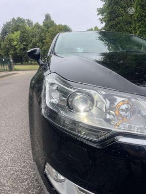 Melns Citroen C5 2010 Tauragė, ar dzinēja tilpumu 2.00 L un nobraukumu 286 tūkst. km par 2500 €, foto 4 vietnē AUTOMOTO.COM.LV