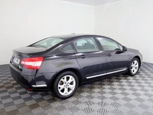Black Citroen C5 2010 in Tallinn, with an engine capacity of 1.60 L and mileage of 159 thousand km for 1399 €, photo 4 on AUTOMOTO.COM.LV