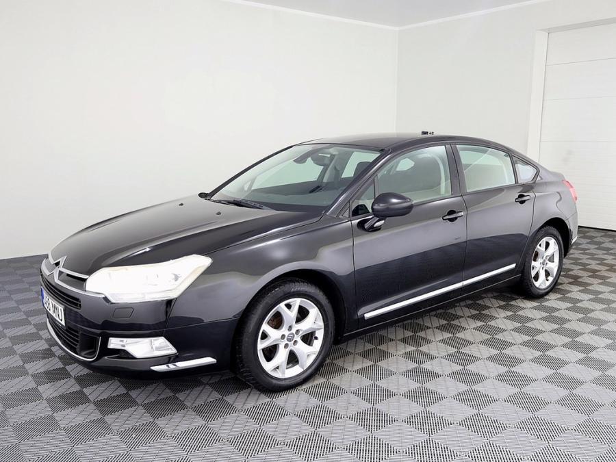 Black Citroen C5 2010 in Tallinn, with an engine capacity of 1.60 L and mileage of 159 thousand km for 1399 €, photo 11 on AUTOMOTO.COM.LV
