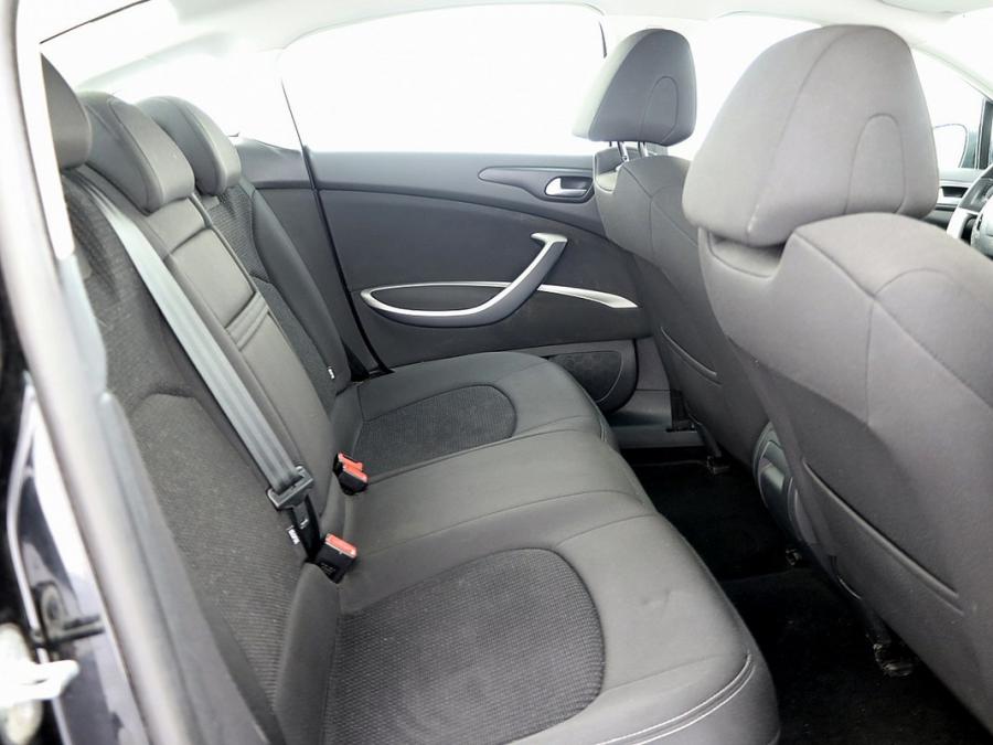 Black Citroen C5 2010 in Tallinn, with an engine capacity of 1.60 L and mileage of 159 thousand km for 1399 €, photo 16 on AUTOMOTO.COM.LV