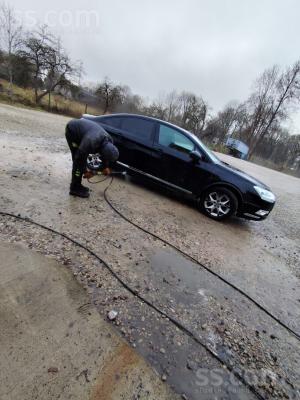 Black Citroen C5 2010 in Aizkraukle, with an engine capacity of 2.00 L and mileage of 241 thousand km for 3200 €, photo 3 on AUTOMOTO.COM.LV