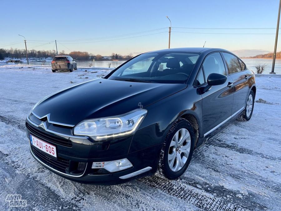 Melns Citroen C5 2011 Šauļi, ar dzinēja tilpumu 1.60 L un nobraukumu 218 tūkst. km par 3200 €, foto 2 vietnē AUTOMOTO.COM.LV