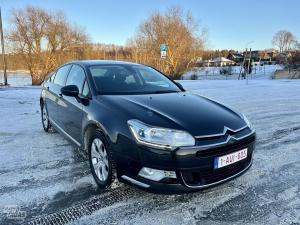 Melns Citroen C5 2011 Šauļi, ar dzinēja tilpumu 1.60 L un nobraukumu 218 tūkst. km par 3200 €, foto 4 vietnē AUTOMOTO.COM.LV