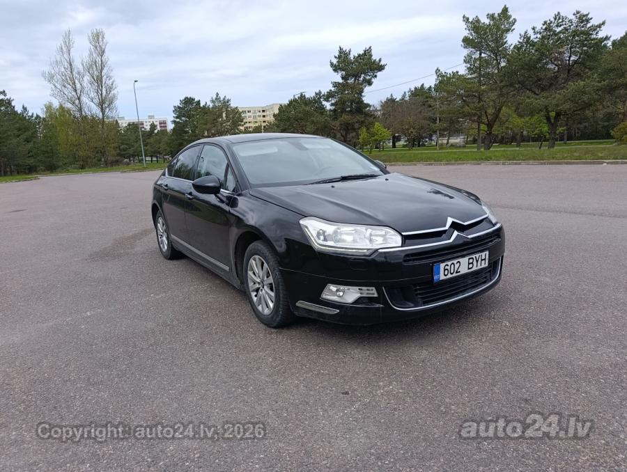 Melns Citroen C5 2011 Tallina, ar dzinēja tilpumu 1.60 L un nobraukumu 295 tūkst. km par 1299 €, foto 1 vietnē AUTOMOTO.COM.LV