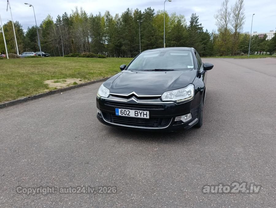 Melns Citroen C5 2011 Tallina, ar dzinēja tilpumu 1.60 L un nobraukumu 295 tūkst. km par 1299 €, foto 4 vietnē AUTOMOTO.COM.LV