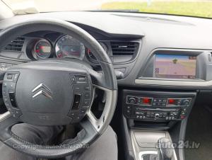 Melns Citroen C5 2011 Tallina, ar dzinēja tilpumu 1.60 L un nobraukumu 295 tūkst. km par 1299 €, foto 11 vietnē AUTOMOTO.COM.LV