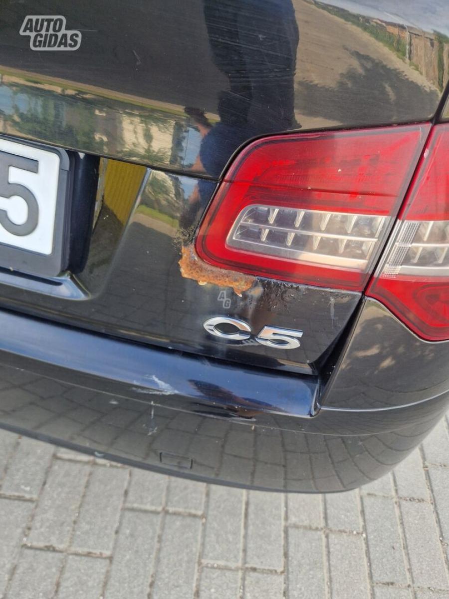 Black Citroen C5 2011 in Taurage, with an engine capacity of 2.00 L and mileage of 422 thousand km for 1750 €, photo 9 on AUTOMOTO.COM.LV