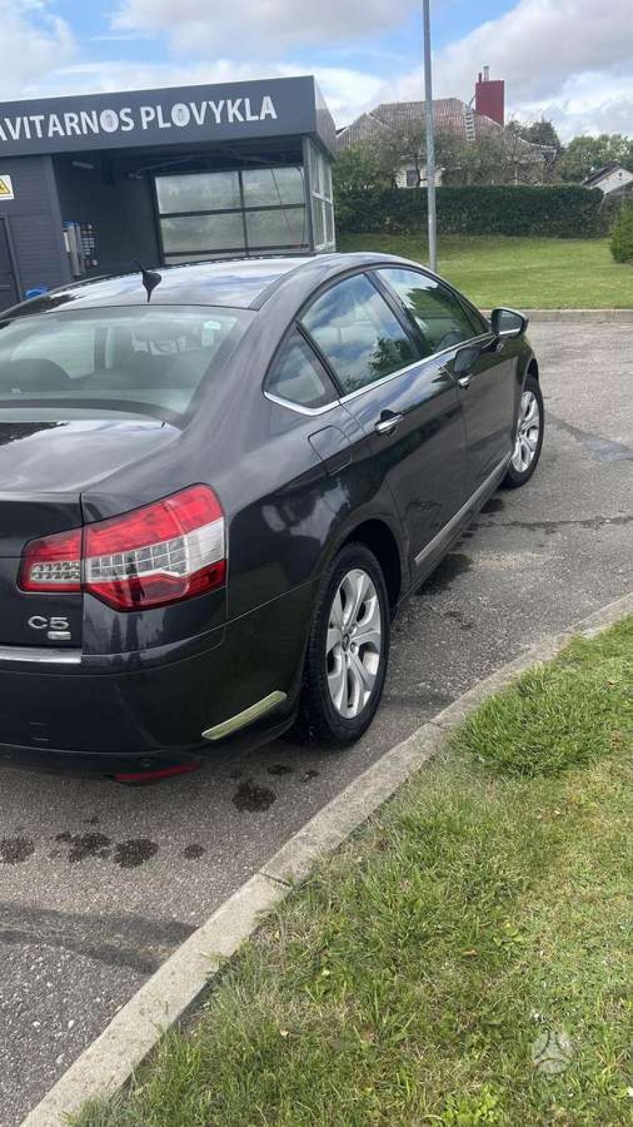Melns Citroen C5 2011 Raseiniai, ar dzinēja tilpumu 1.56 L un nobraukumu 24 tūkst. km par 2700 €, foto 4 vietnē AUTOMOTO.COM.LV