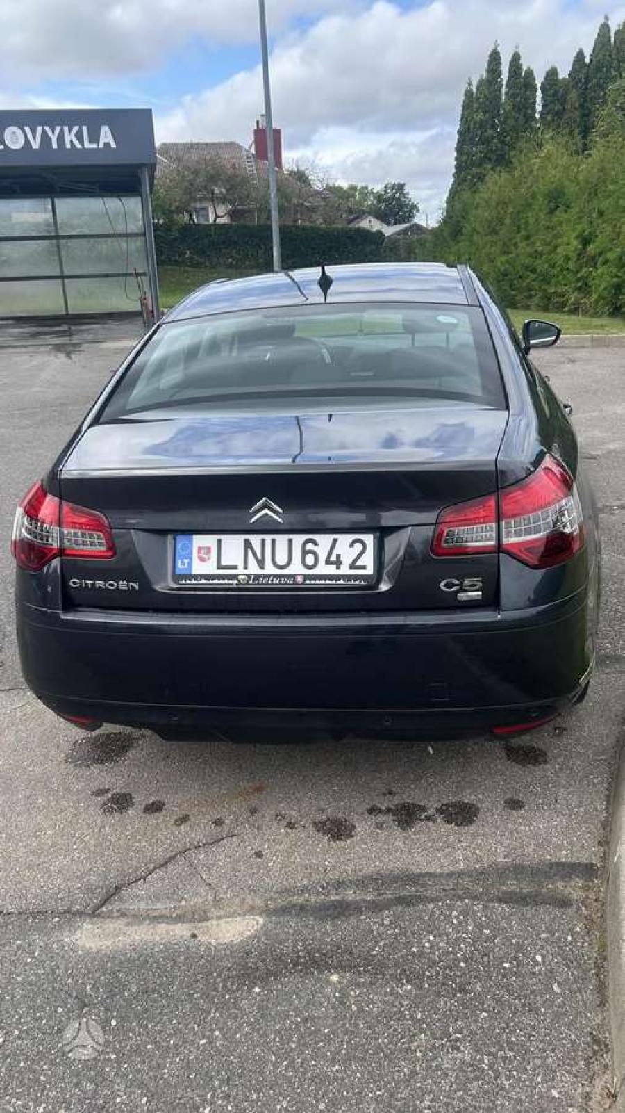 Melns Citroen C5 2011 Raseiniai, ar dzinēja tilpumu 1.56 L un nobraukumu 24 tūkst. km par 2700 €, foto 5 vietnē AUTOMOTO.COM.LV