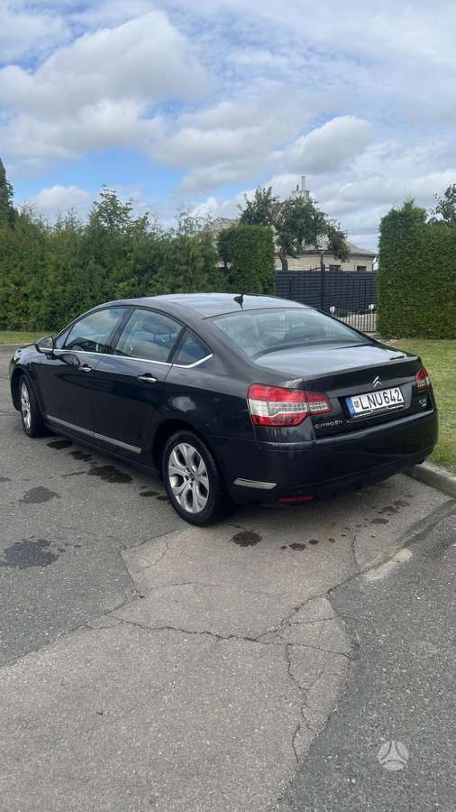 Melns Citroen C5 2011 Raseiniai, ar dzinēja tilpumu 1.56 L un nobraukumu 24 tūkst. km par 2700 €, foto 6 vietnē AUTOMOTO.COM.LV