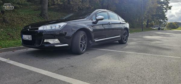 Ситроен С5 2011 в Каунас на AUTOMOTO.COM.LV Черный Ситроен С5 2011 в Каунас, объемом двигателя 1.60 л и пробегом 187 тыс. км за 3100 €, фото 1 на AUTOMOTO.COM.LV