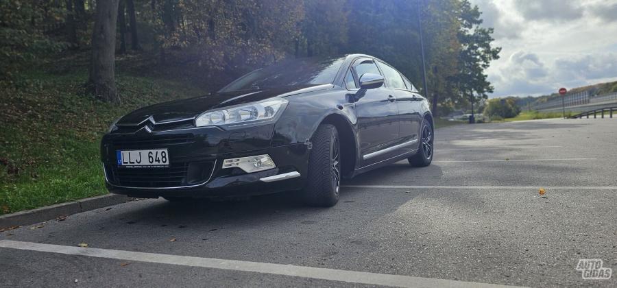Black Citroen C5 2011 in Kaunas, with an engine capacity of 1.60 L and mileage of 187 thousand km for 3100 €, photo 3 on AUTOMOTO.COM.LV
