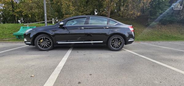 Ситроен С5 2011 в Каунас на AUTOMOTO.COM.LV Черный Ситроен С5 2011 в Каунас, объемом двигателя 1.60 л и пробегом 187 тыс. км за 3100 €, фото 5 на AUTOMOTO.COM.LV
